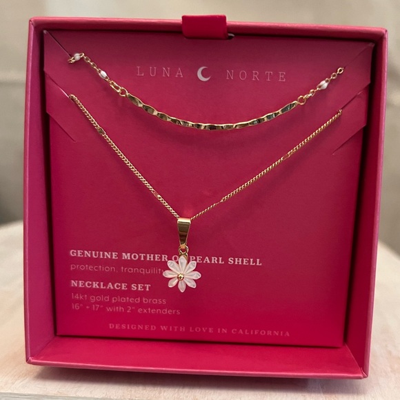 Luna Norte | Jewelry | Luna Norte Mother Of Pearl Shell Necklace Set ...
